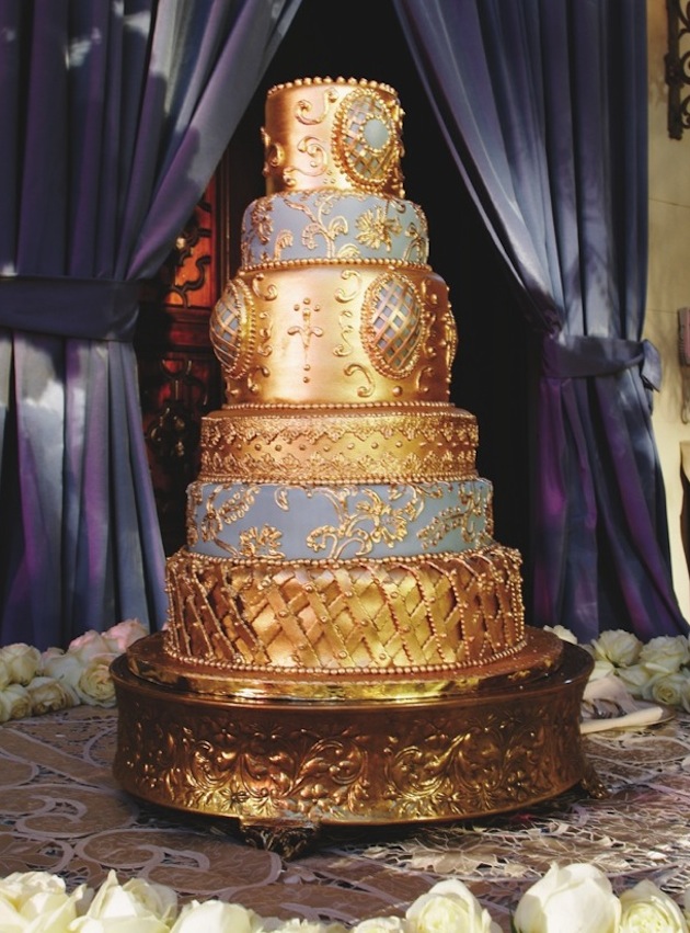 Wedding Cakes With the Midas Touch