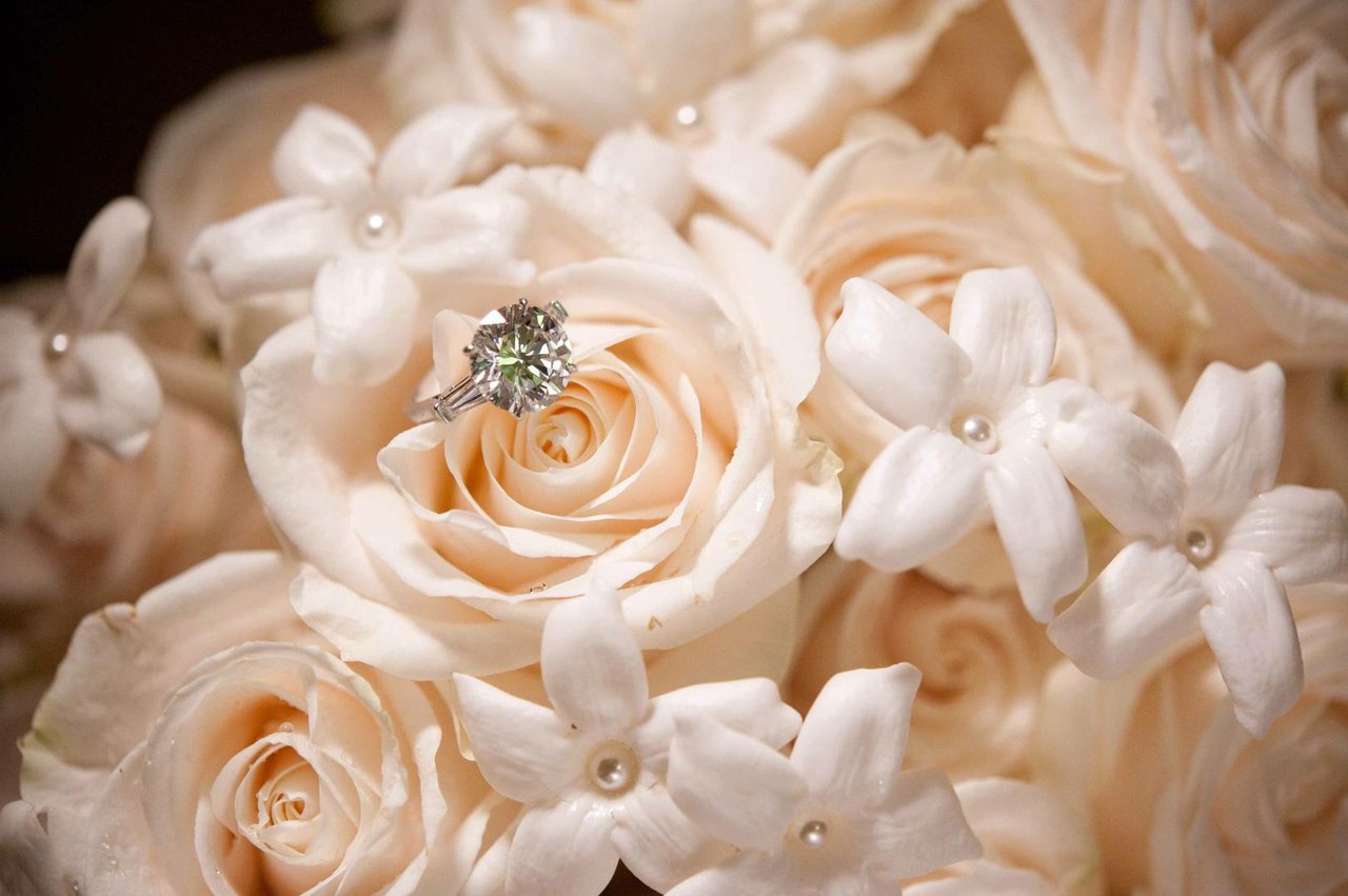 Round Diamond Engagement Ring