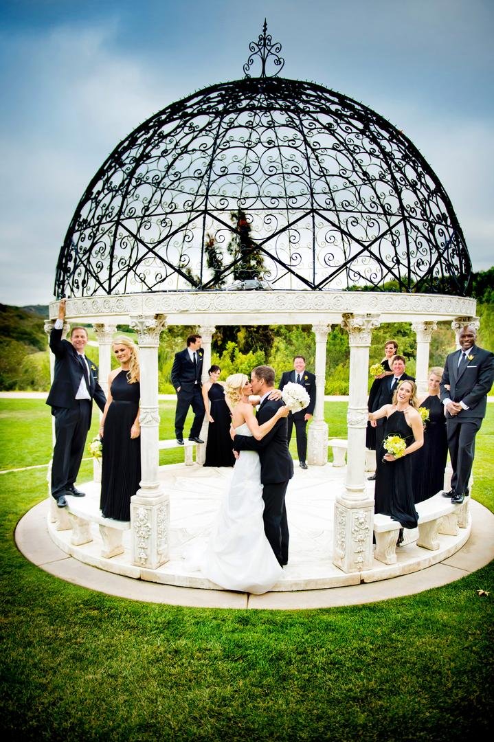 Real Wedding of Meaghan Hunt + Steve Finley - Inside Weddings