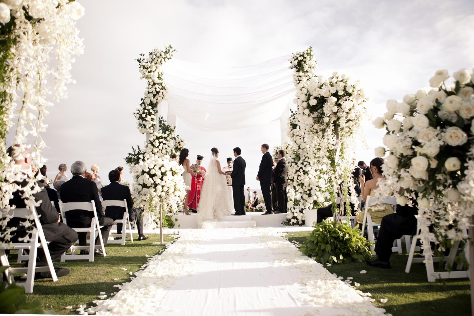 Wonderful Wedding Details in White to Inspire You