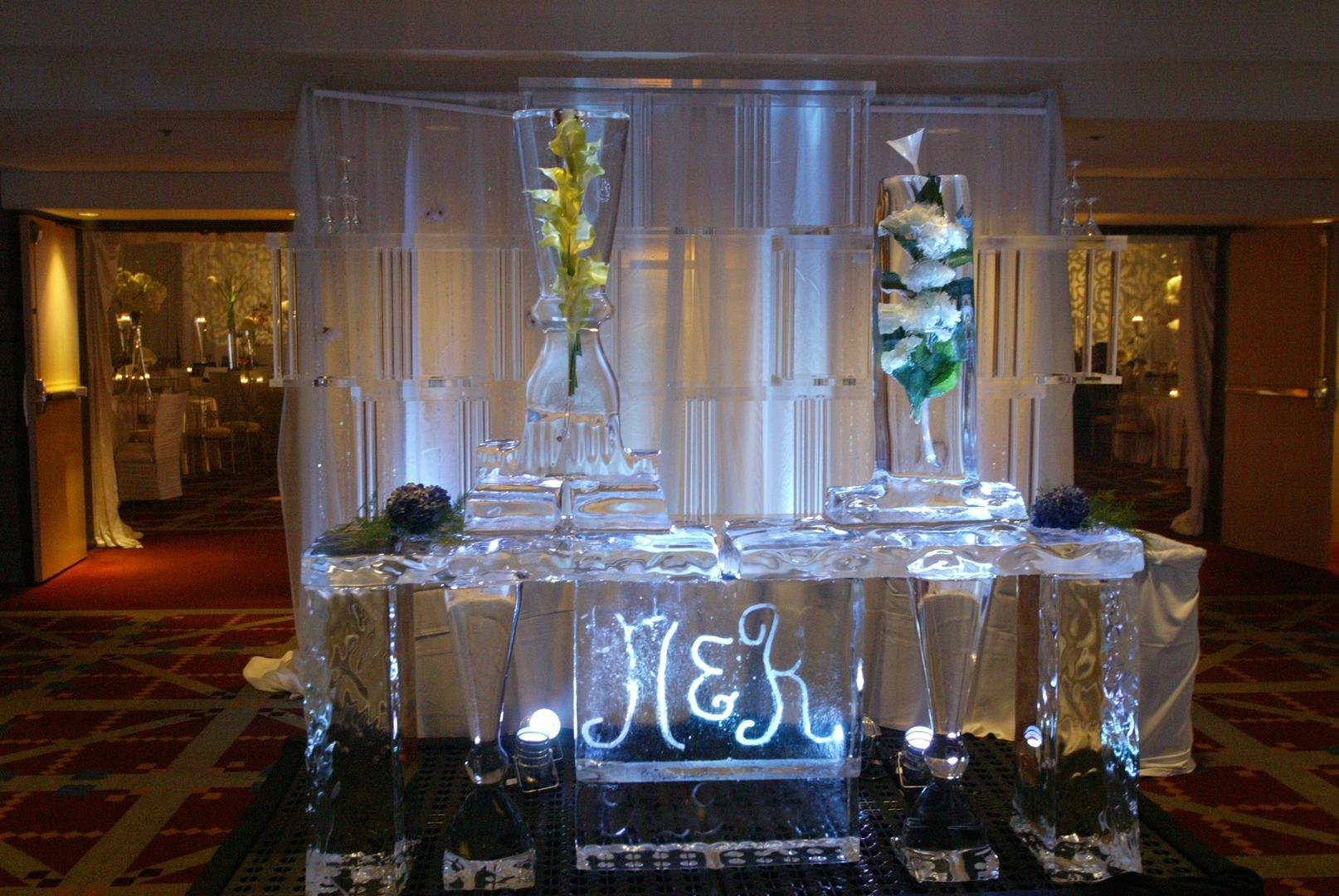 Custom Ice Martini Bar