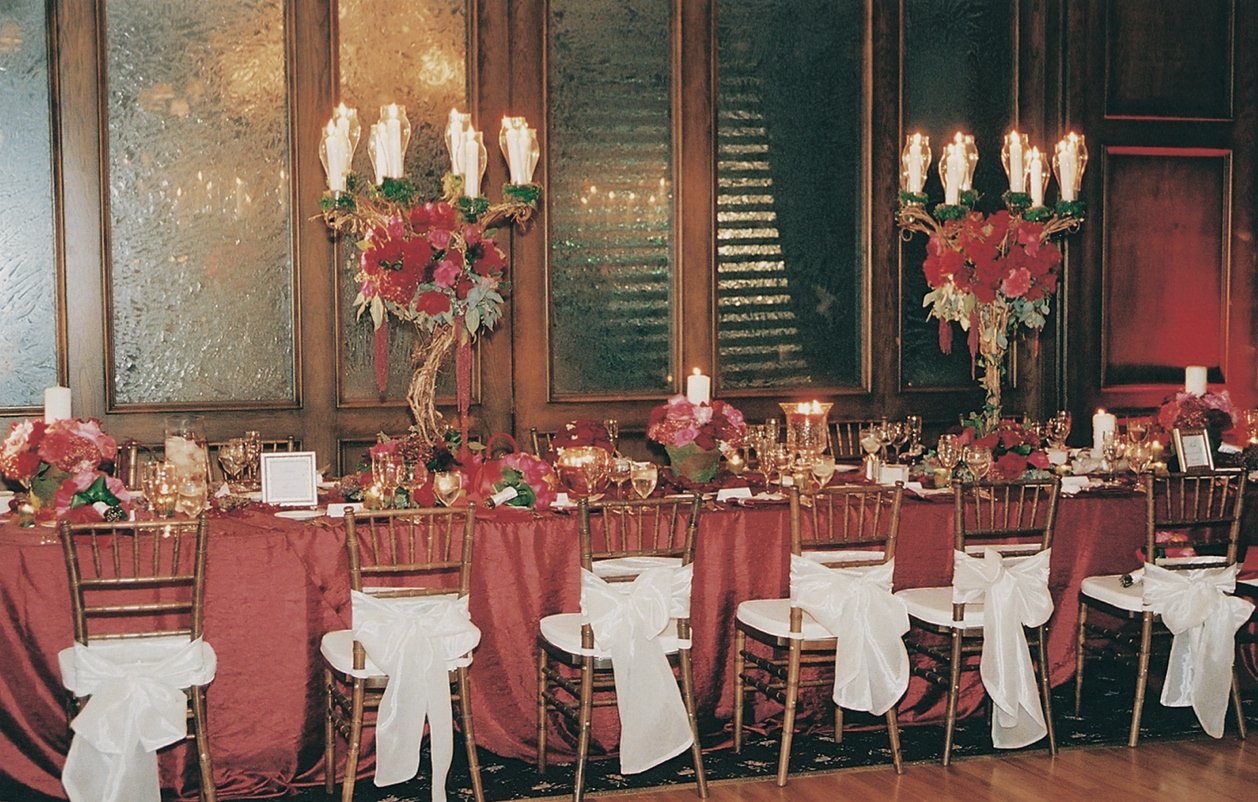 Red Reception Décor