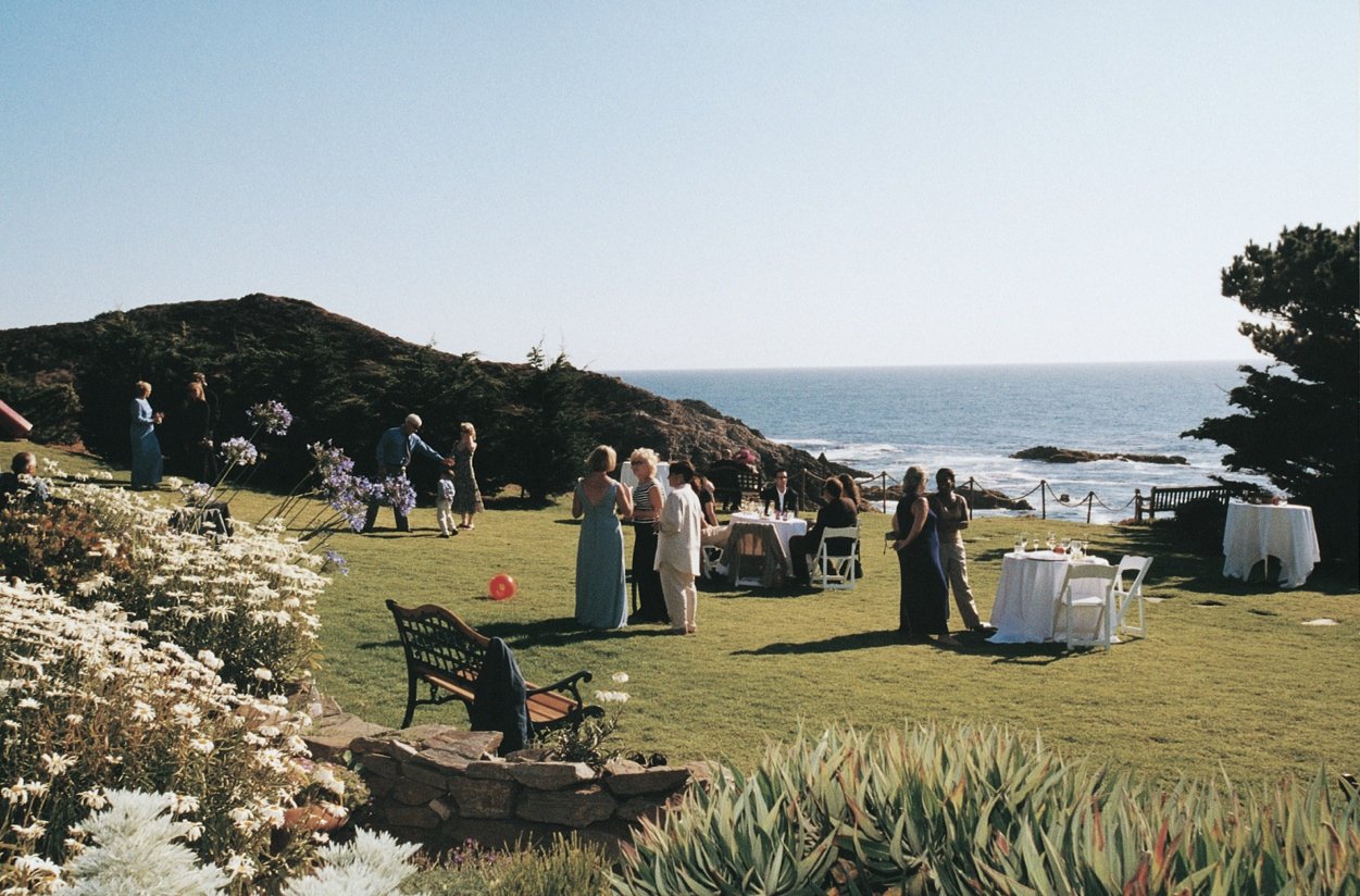 Scenic Lawn Cocktail Hour