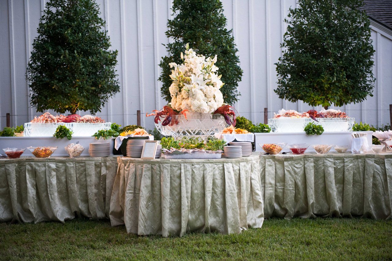 Cocktail Hour Seafood Buffet