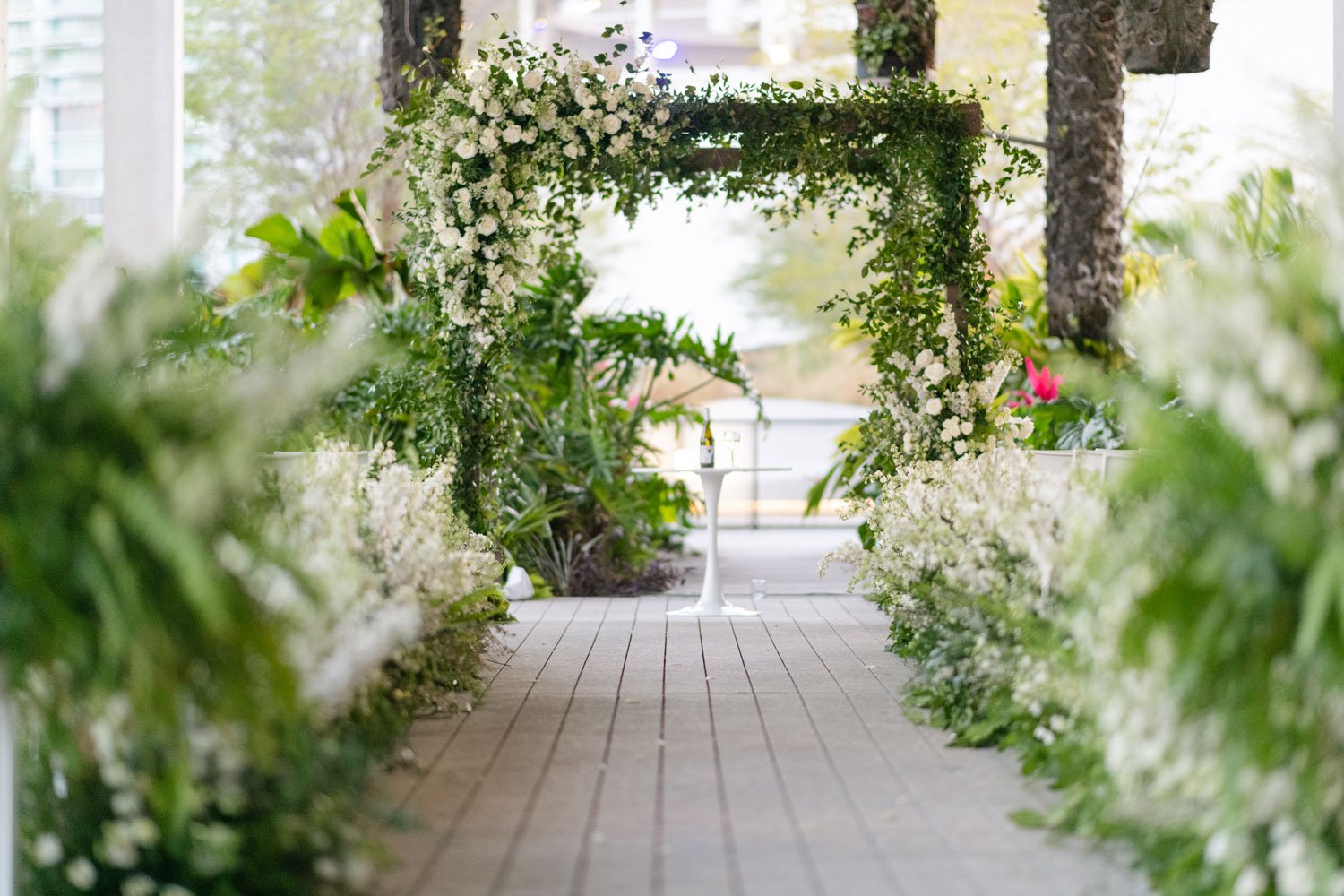 A Backyard At-Home Wedding in Beverly Hills | Inside Weddings