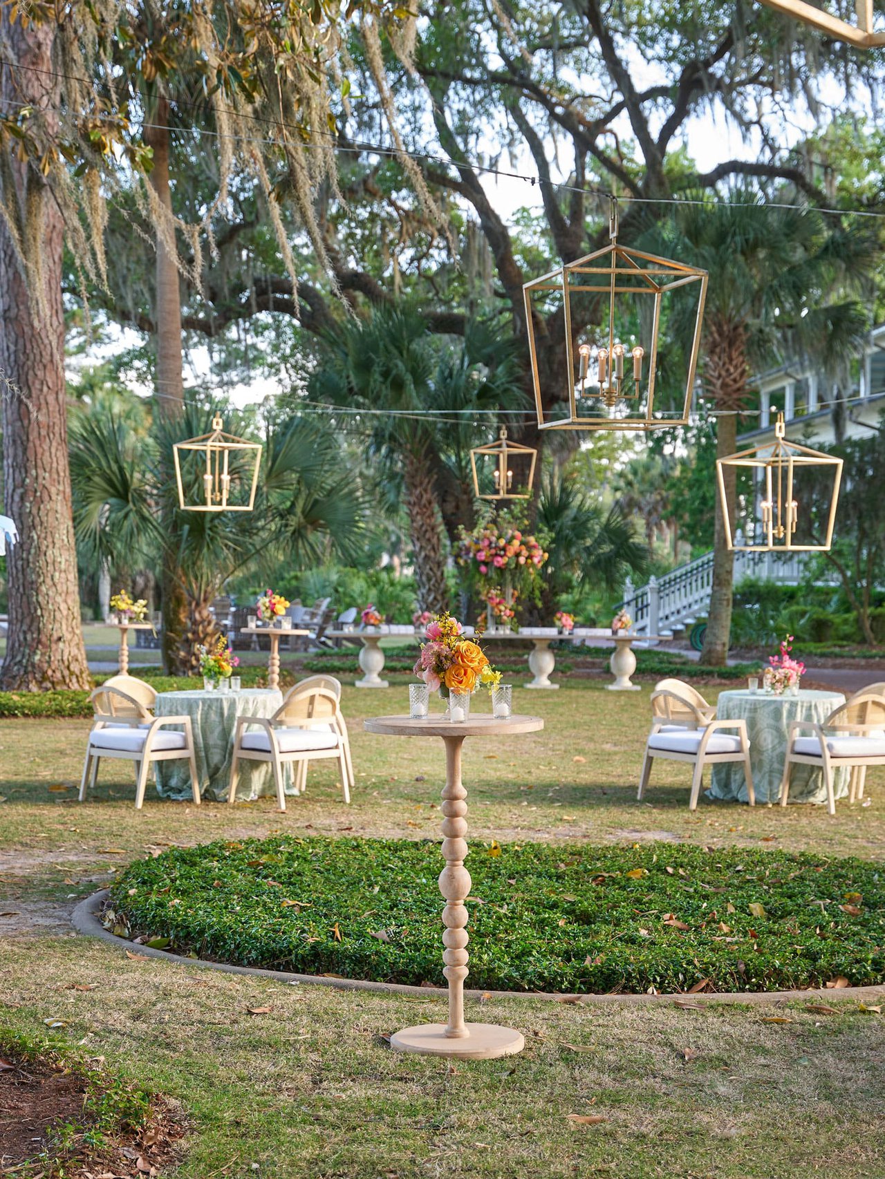 Garden-Inspired Cocktail Hour Alfresco