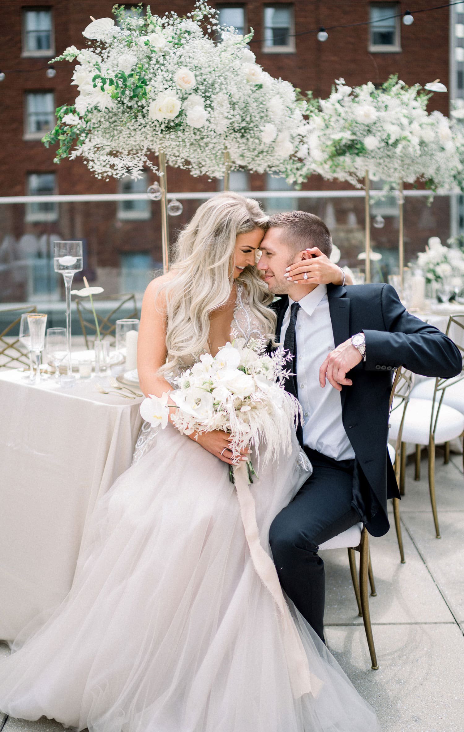 Modern, Elegant Rooftop Wedding Inspiration - Inside Weddings