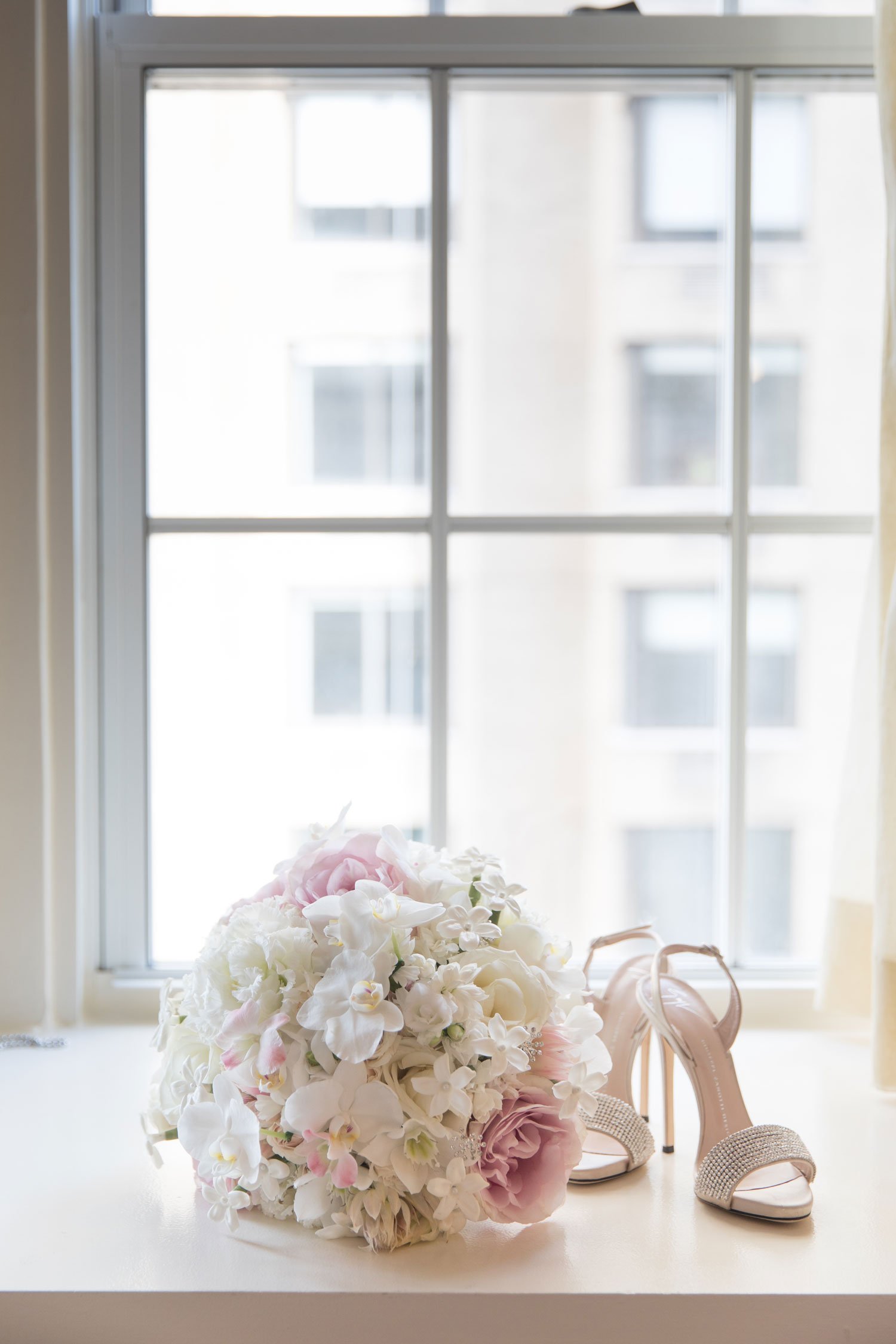 Luxurious Fall Wedding with Pink Elements in New York City