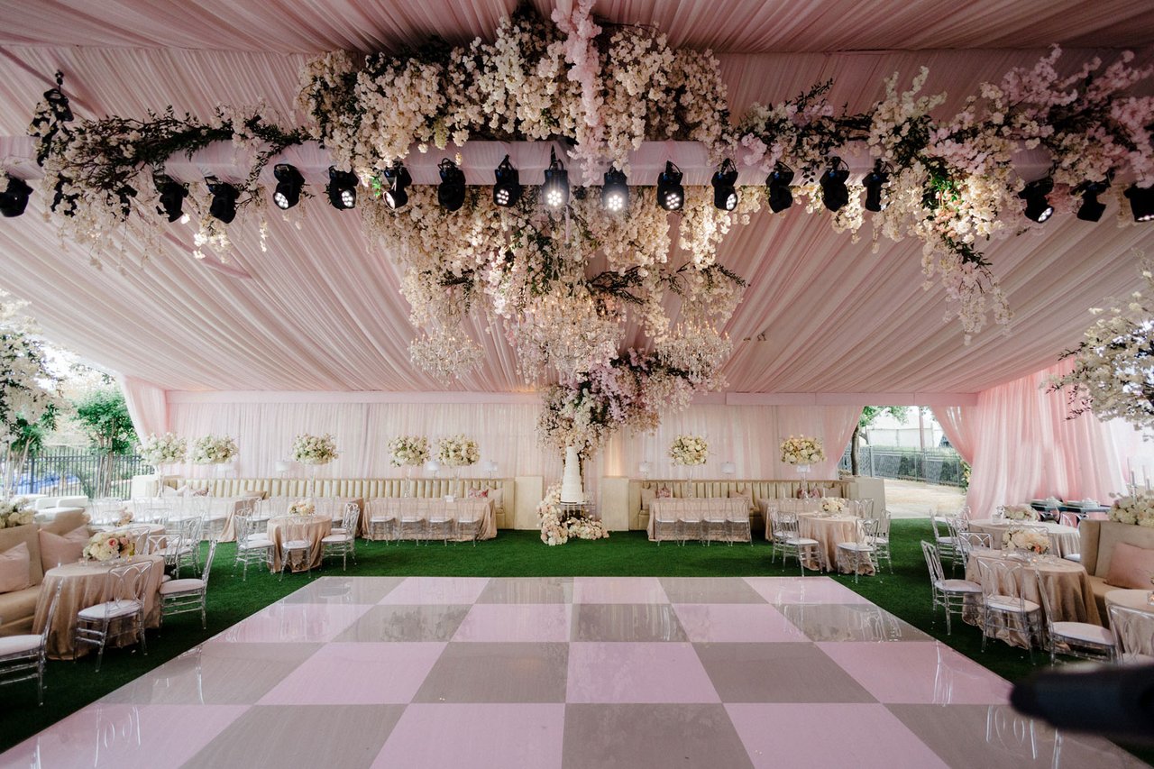 Horseshoe Bay Chapel & Tent Wedding by the Lake