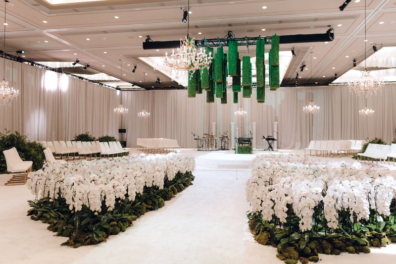 The Influence of Interior Decorating on Wedding Design