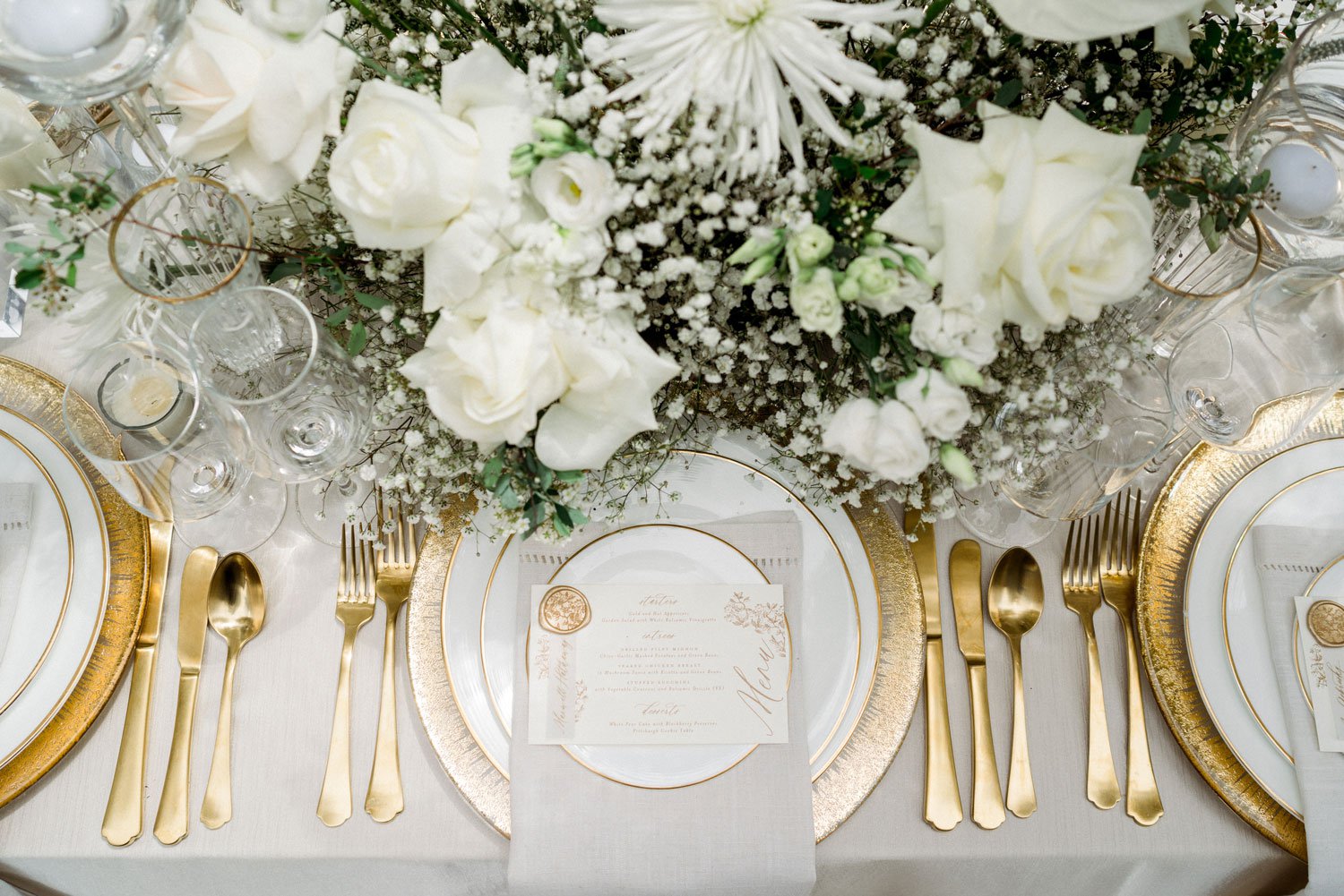 White-and-Gold Tablescape Design