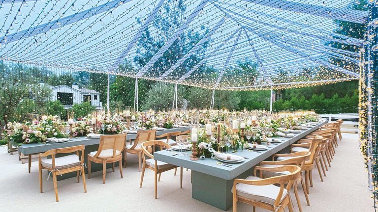 Preview the Summer 2021 Issue of Inside Weddings Magazine!