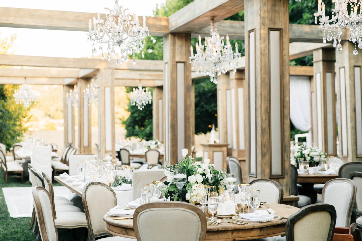 Gorgeous Outdoor Reception Space
