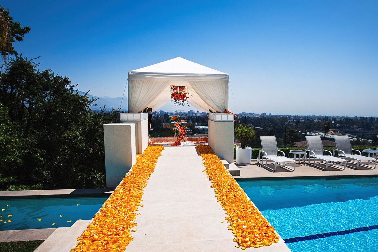 Poolside Proposal in Pasadena, California
