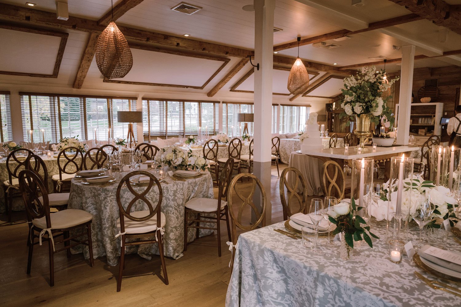 "Father of the Bride"-Inspired Barn Wedding