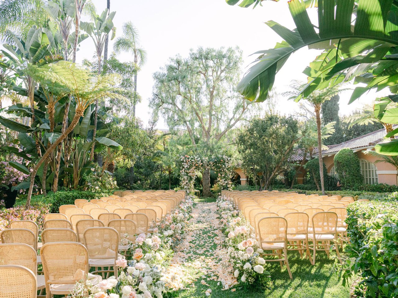 A Retro 1960s-Inspired Real Wedding in Beverly Hills