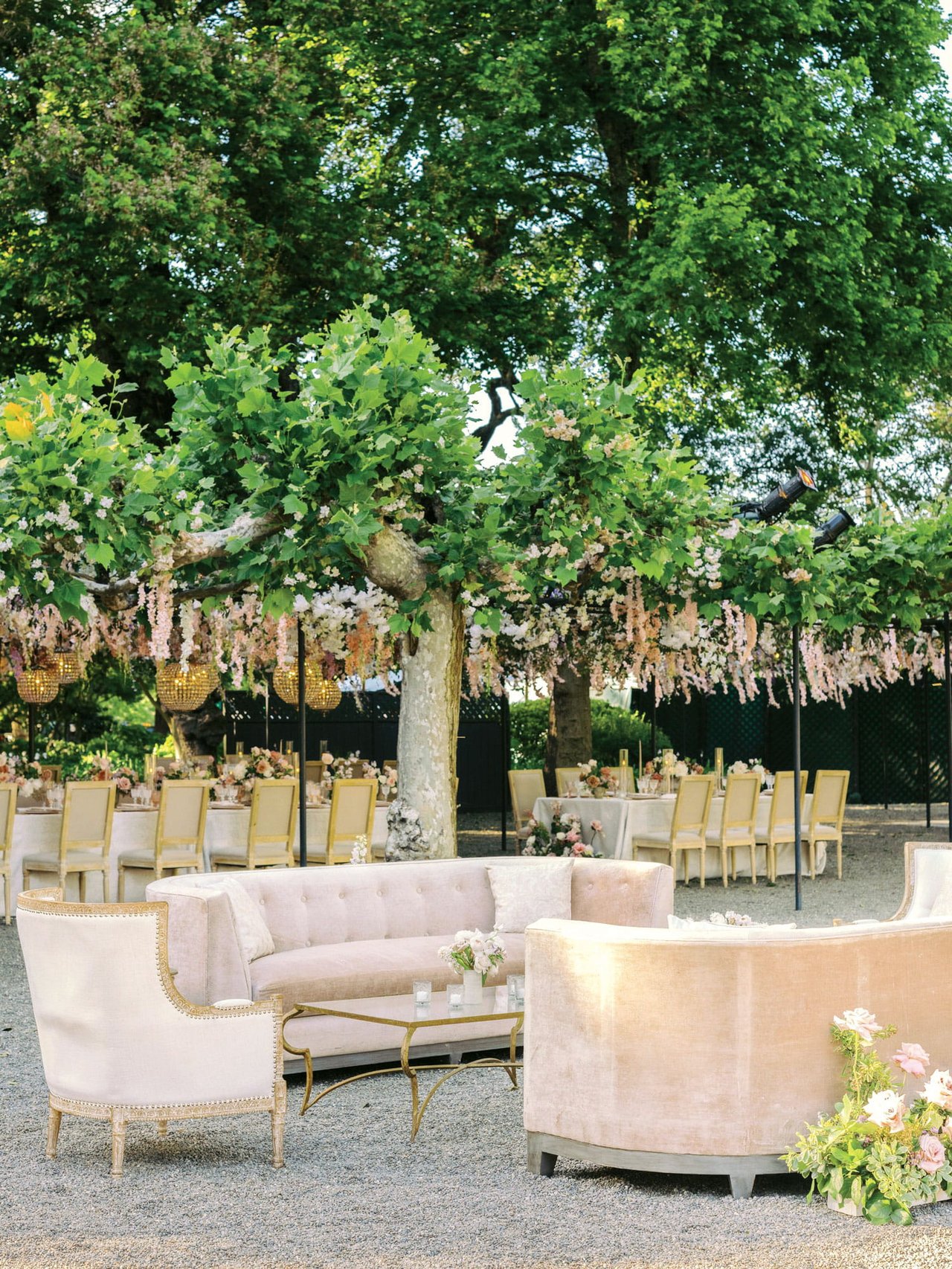 How the Guest List Impacts Your Wedding