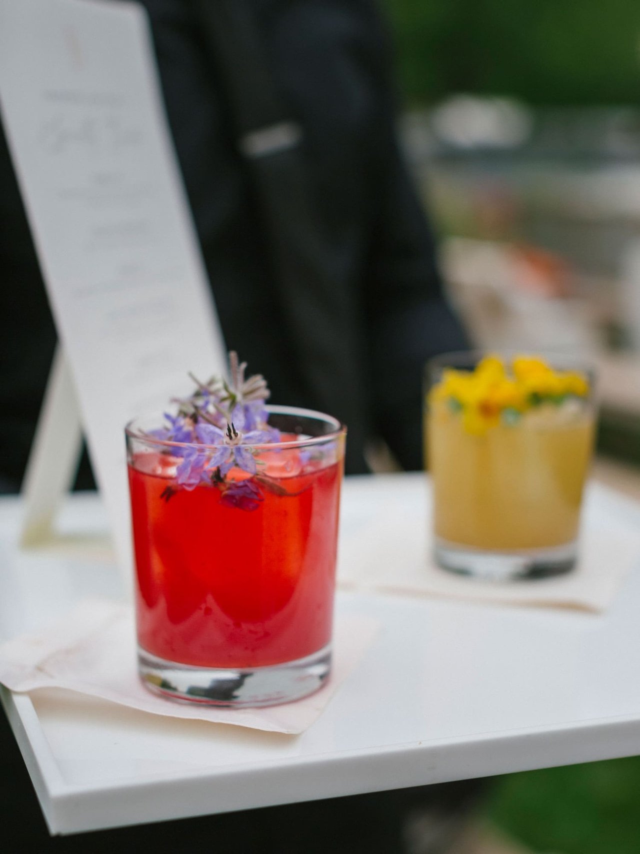 Colorful Cocktails with Edible Flowers