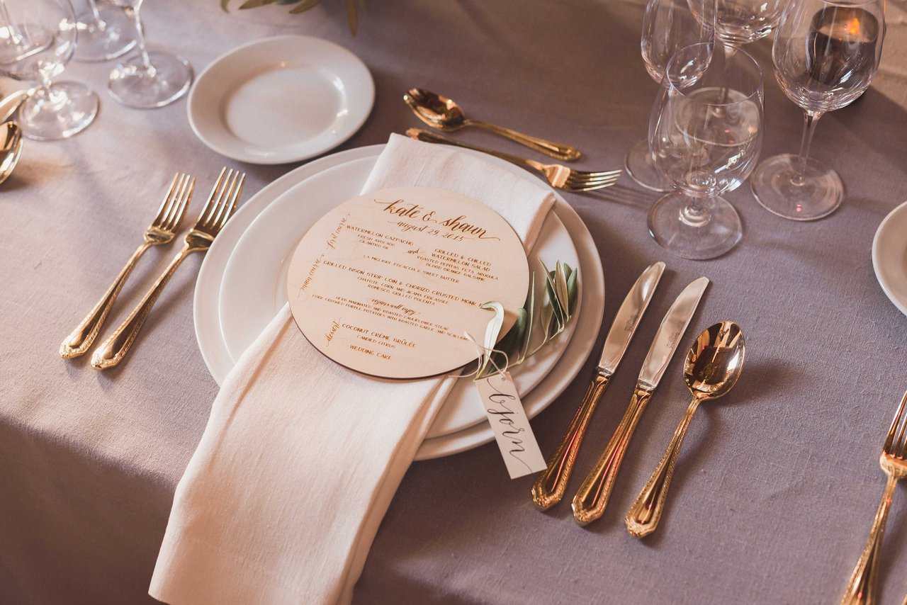 Round Wood Menus & Natural Place Cards
