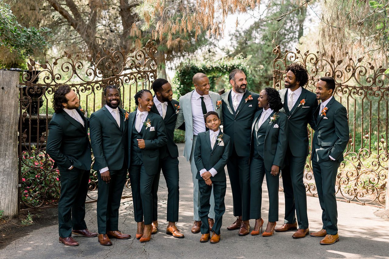 Groomsmen & Groomswomen in Green Suits