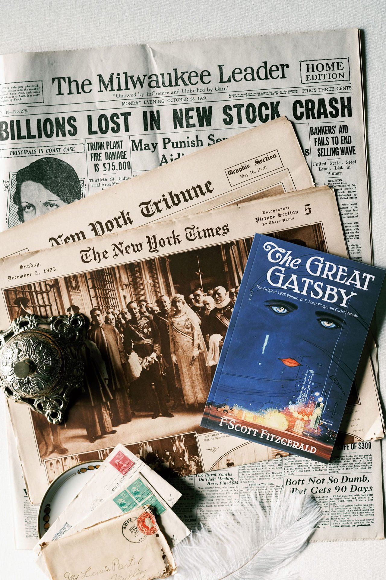 The Great Gatsby & Vintage Newspapers from the 1920s