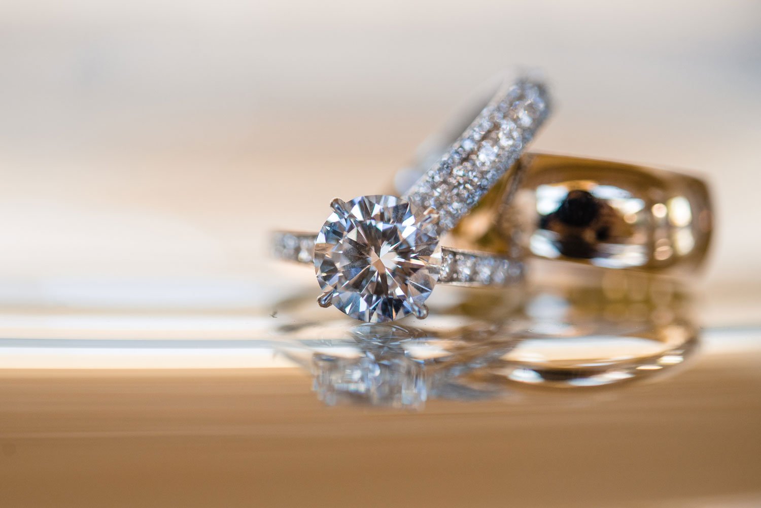 Round Diamond Engagement Ring