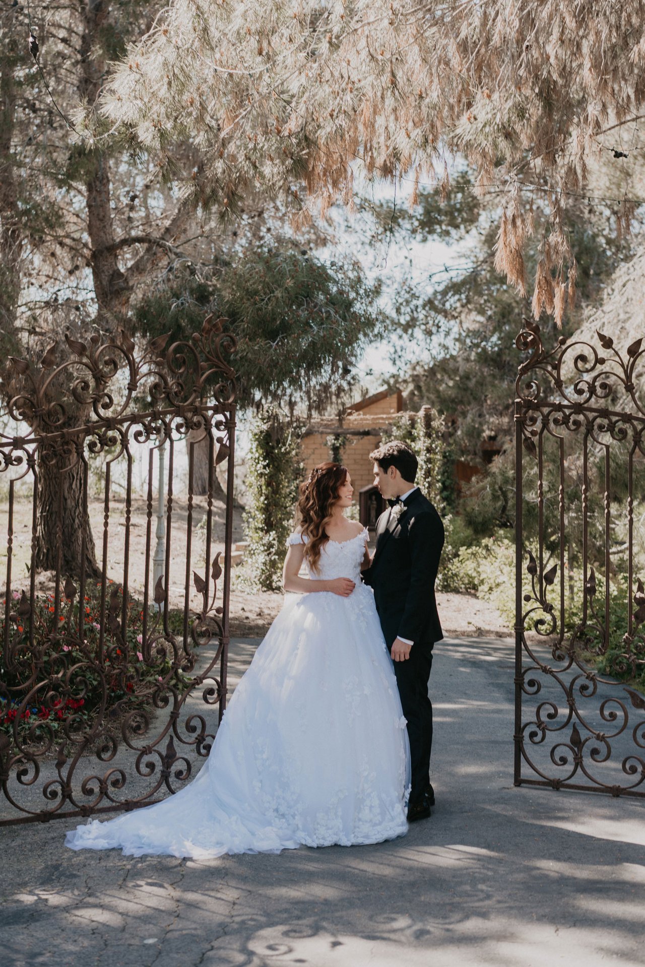 Real Wedding of Sydney Sierota + Cameron Quiseng - Inside Weddings