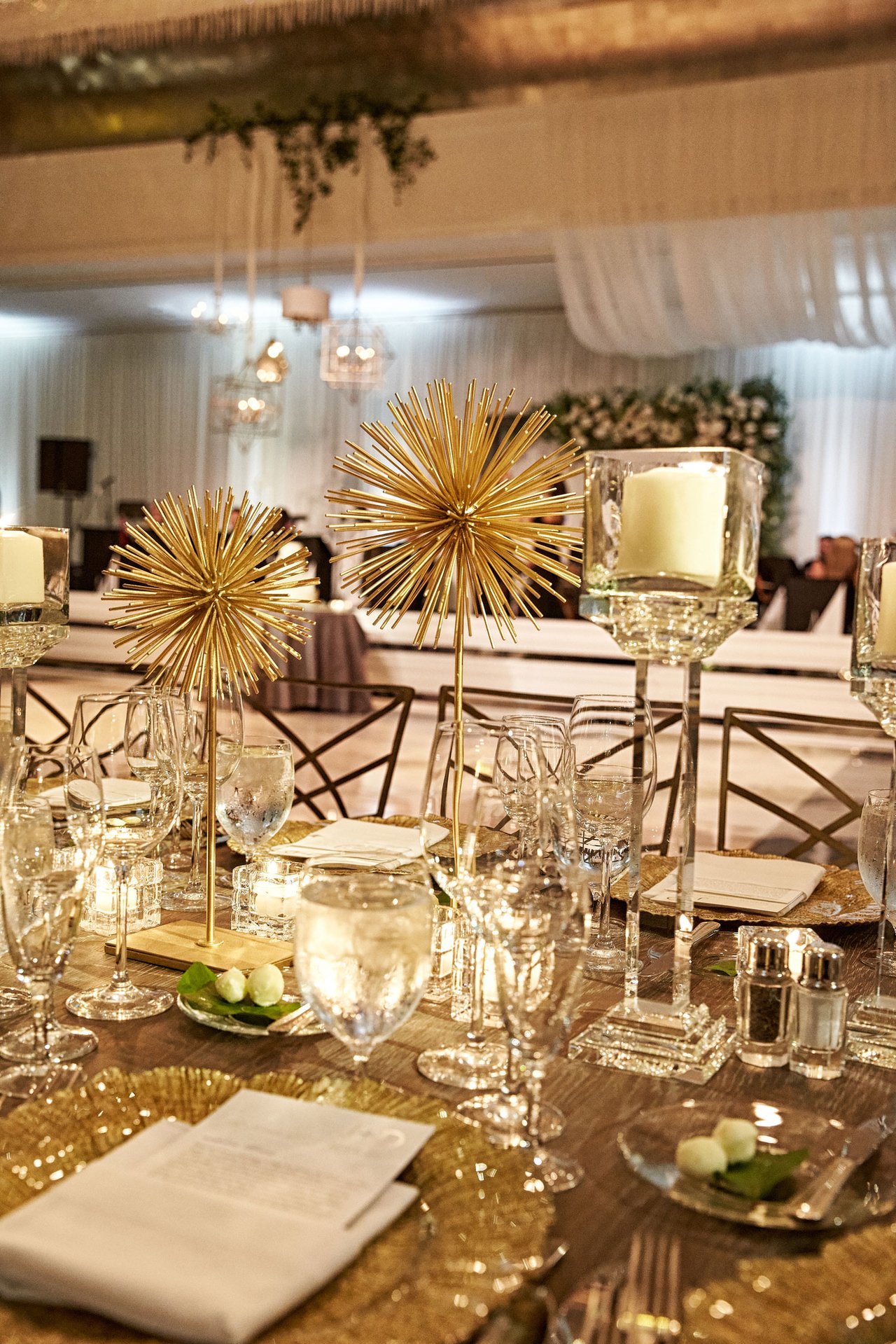Modern Centerpiece with No Flowers