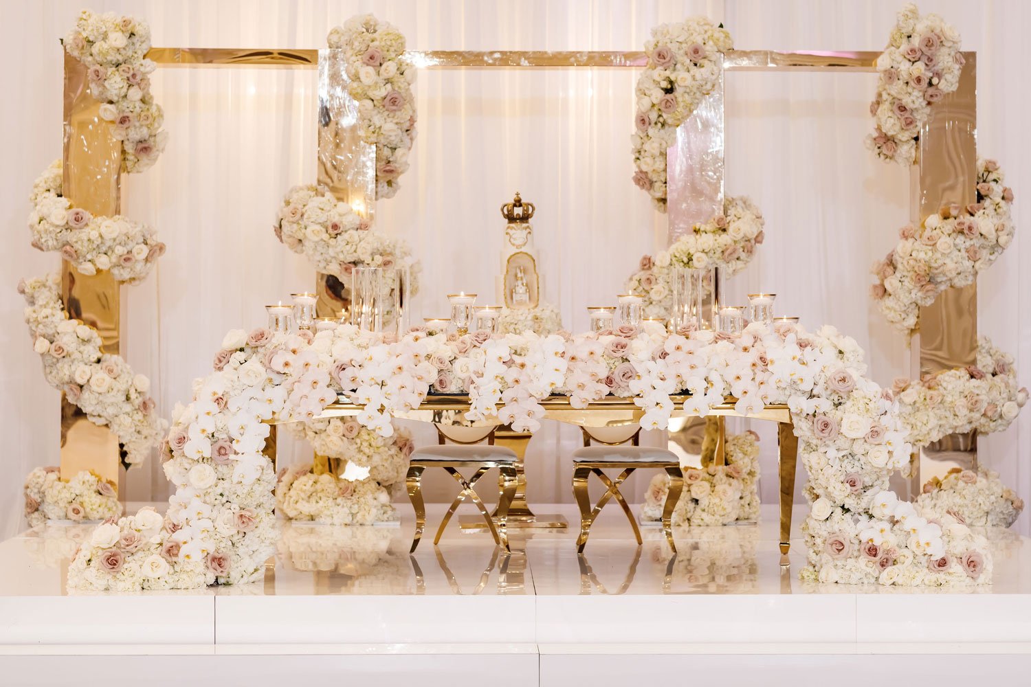 Elaborate Gold & Ivory Sweetheart Table