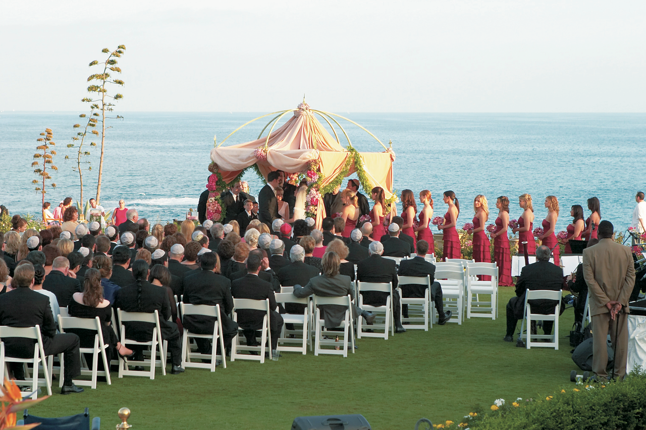 Real Wedding: Megan Cooper & Dan Broderick's Wedding