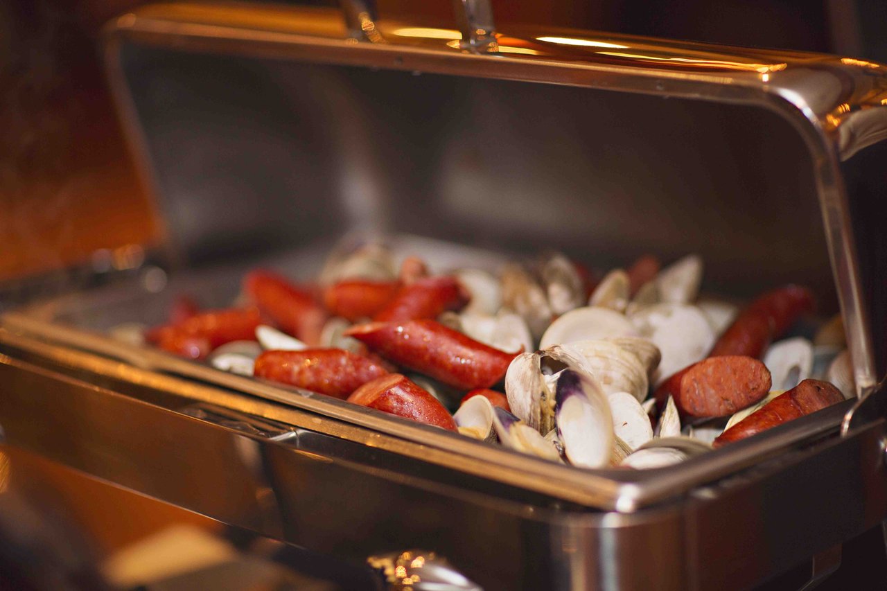 Buffet Steamed Clams