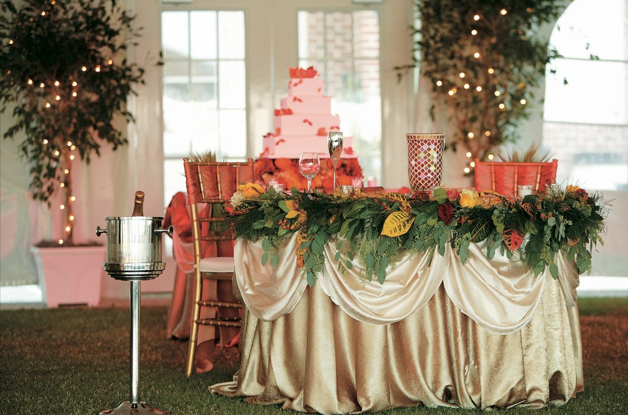 Fall-Themed Sweetheart Table