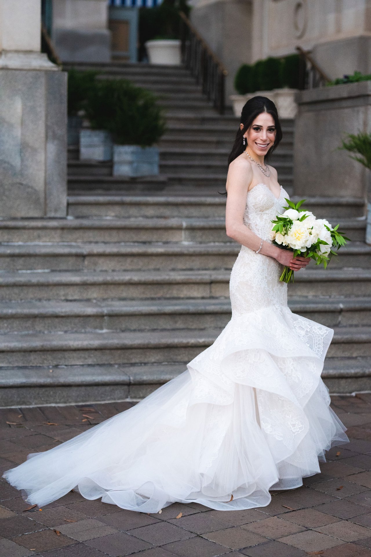 Bride in Strapless Trumpet Bridal Gown