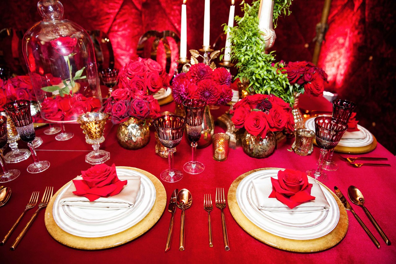 Red Place Settings and Table Décor