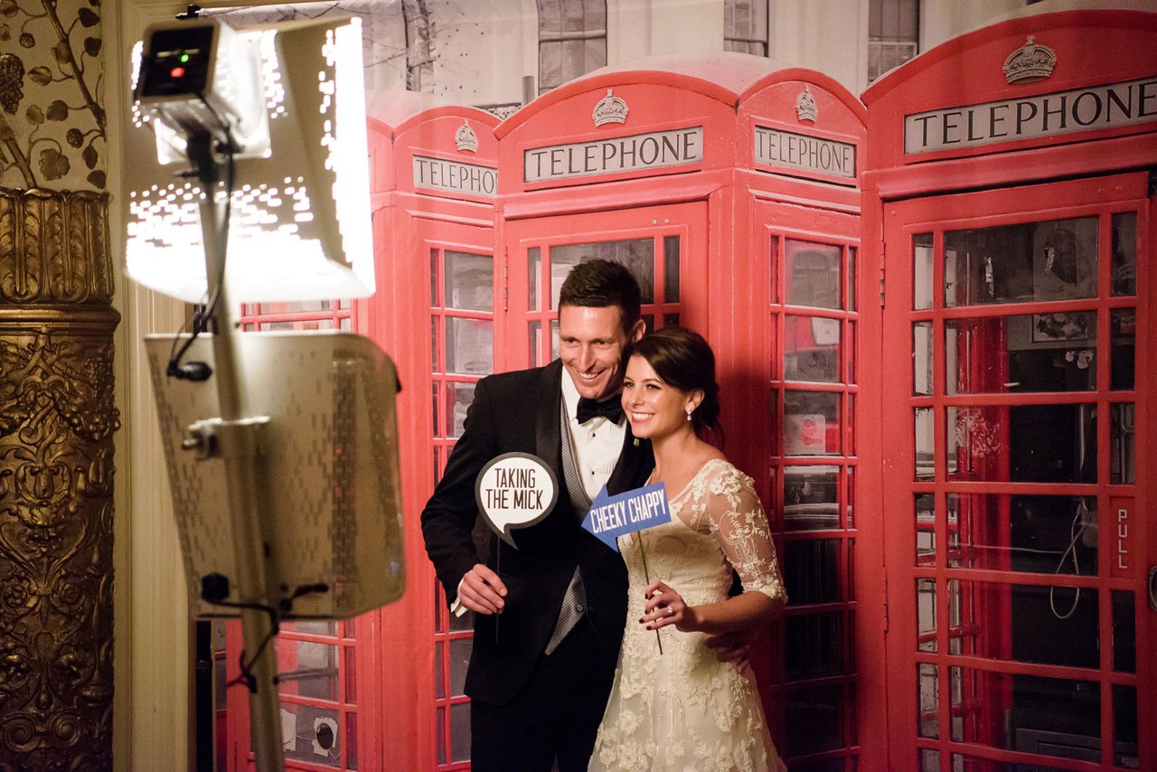 English-Themed Photo Booth