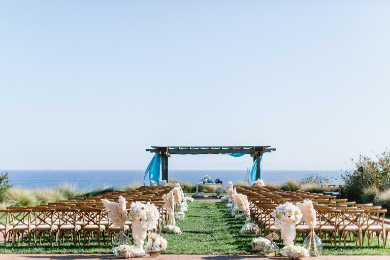 Ballroom Wedding with Classic Color Scheme & Modern Catering Trends ...