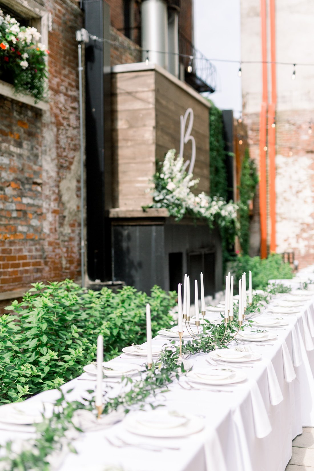 Garland on King's Tables