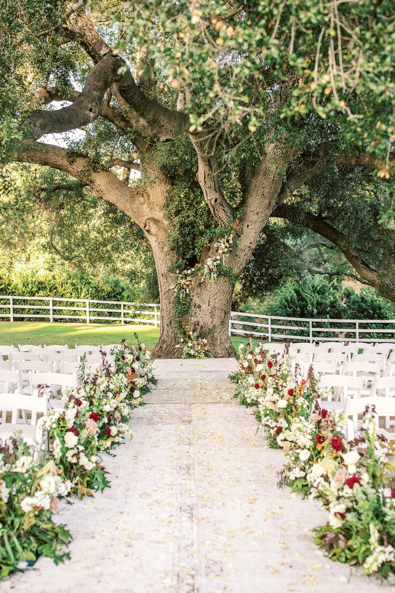 Bohemian-Chic Wedding Under Oak Tree