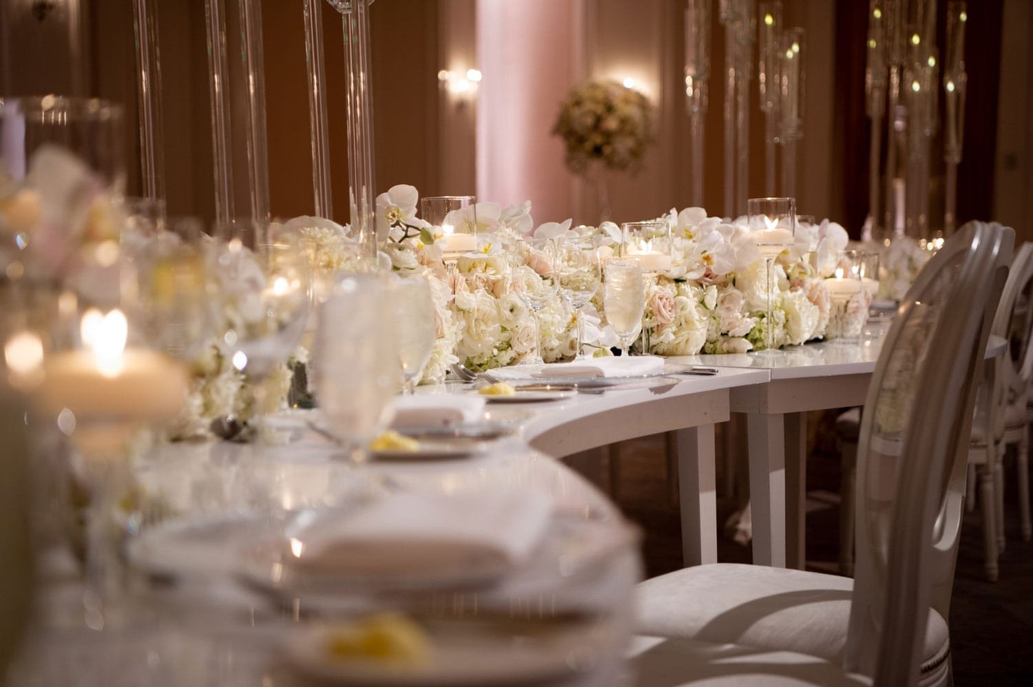 White Serpentine Table & Low Centerpieces