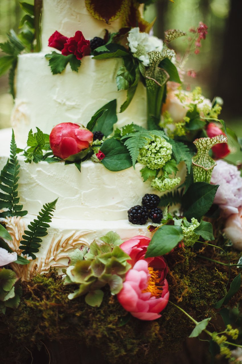 Nature-Inspired Wedding Cake