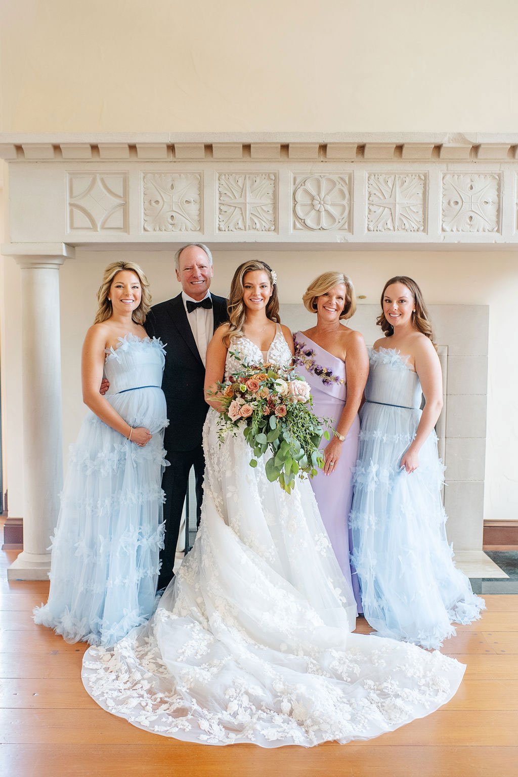 Family Photo with Bride & Bridesmaids