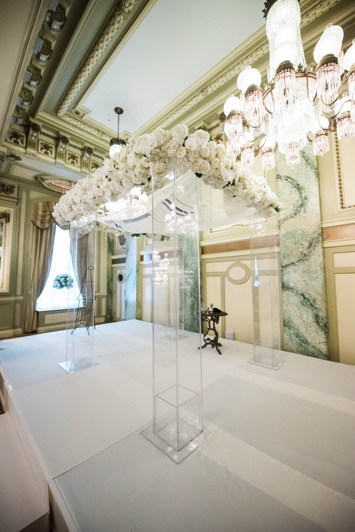 Chuppah with Lucite Columns