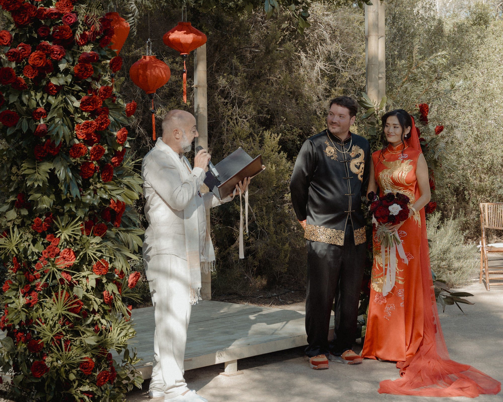 A Guide to Chinese Wedding Customs & Traditions