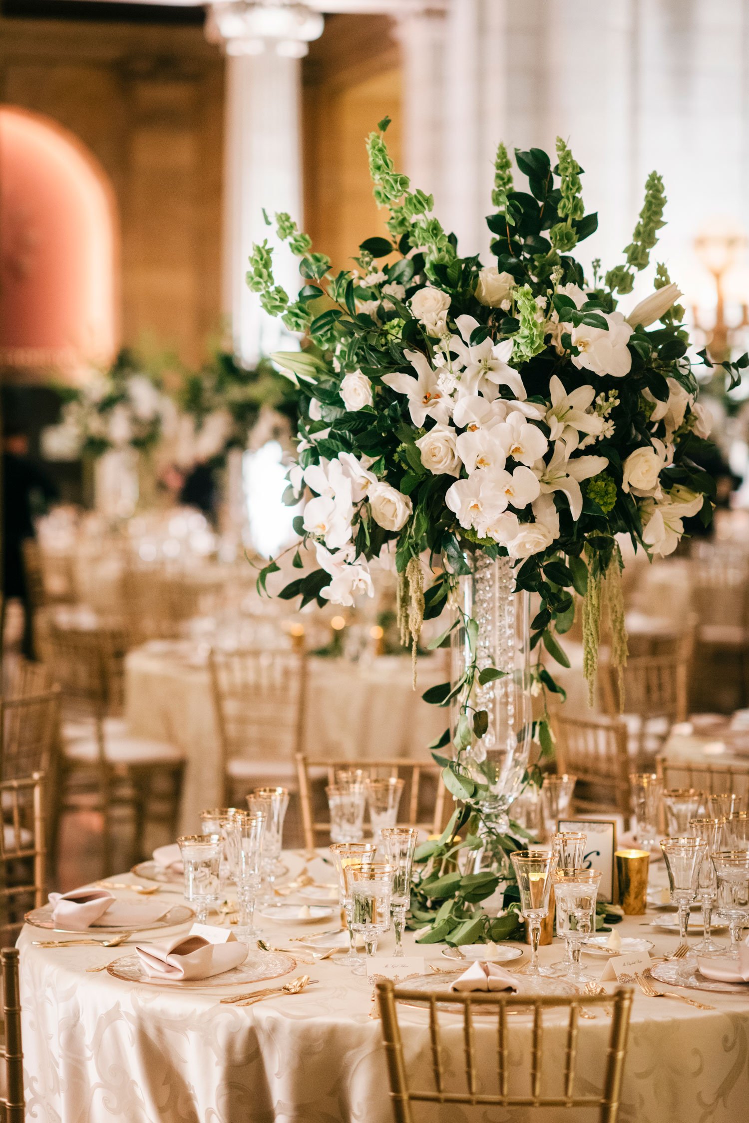Classic Reception Décor with Gold Accents