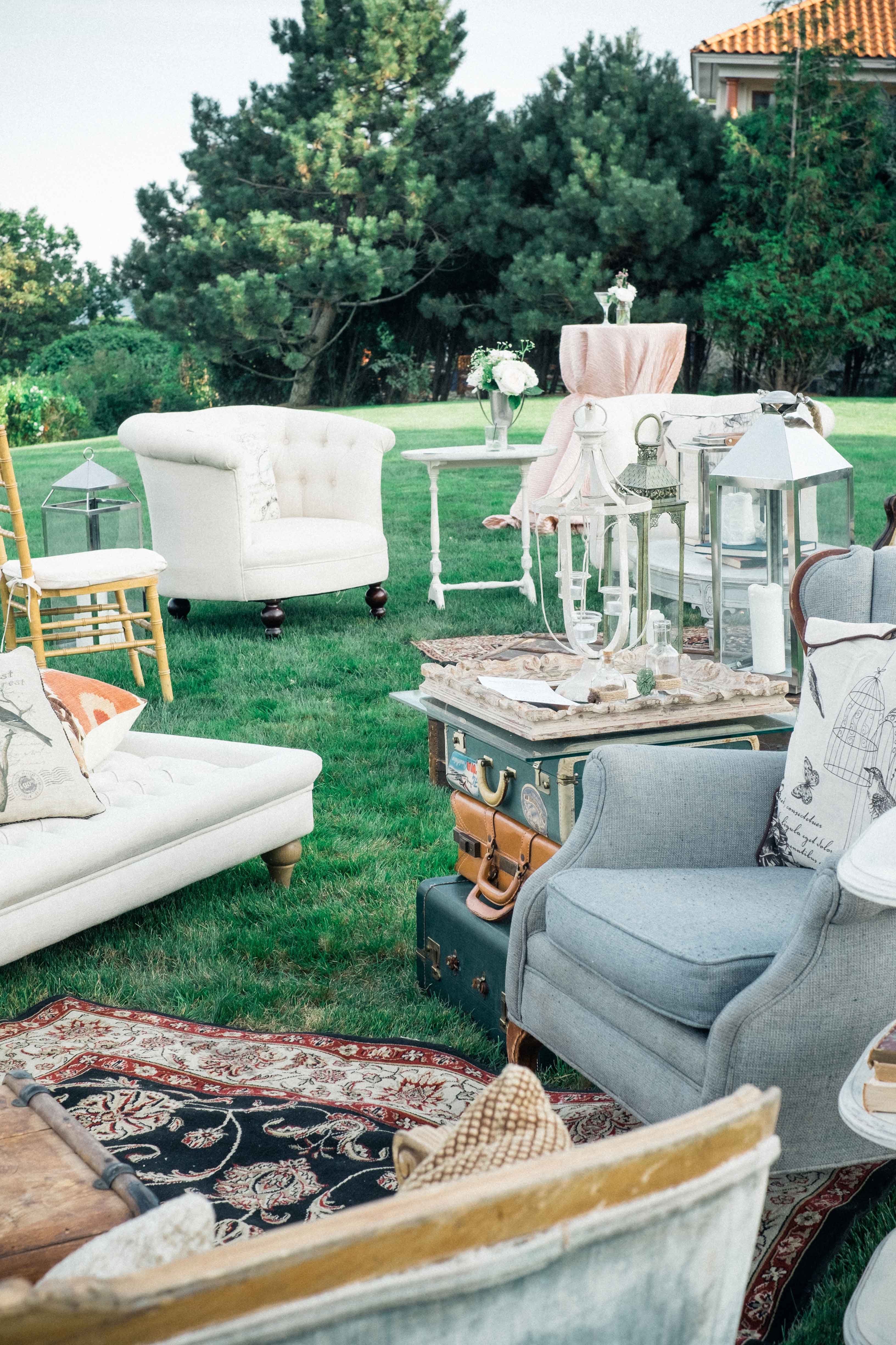 Outdoor Lounge Area with Furniture