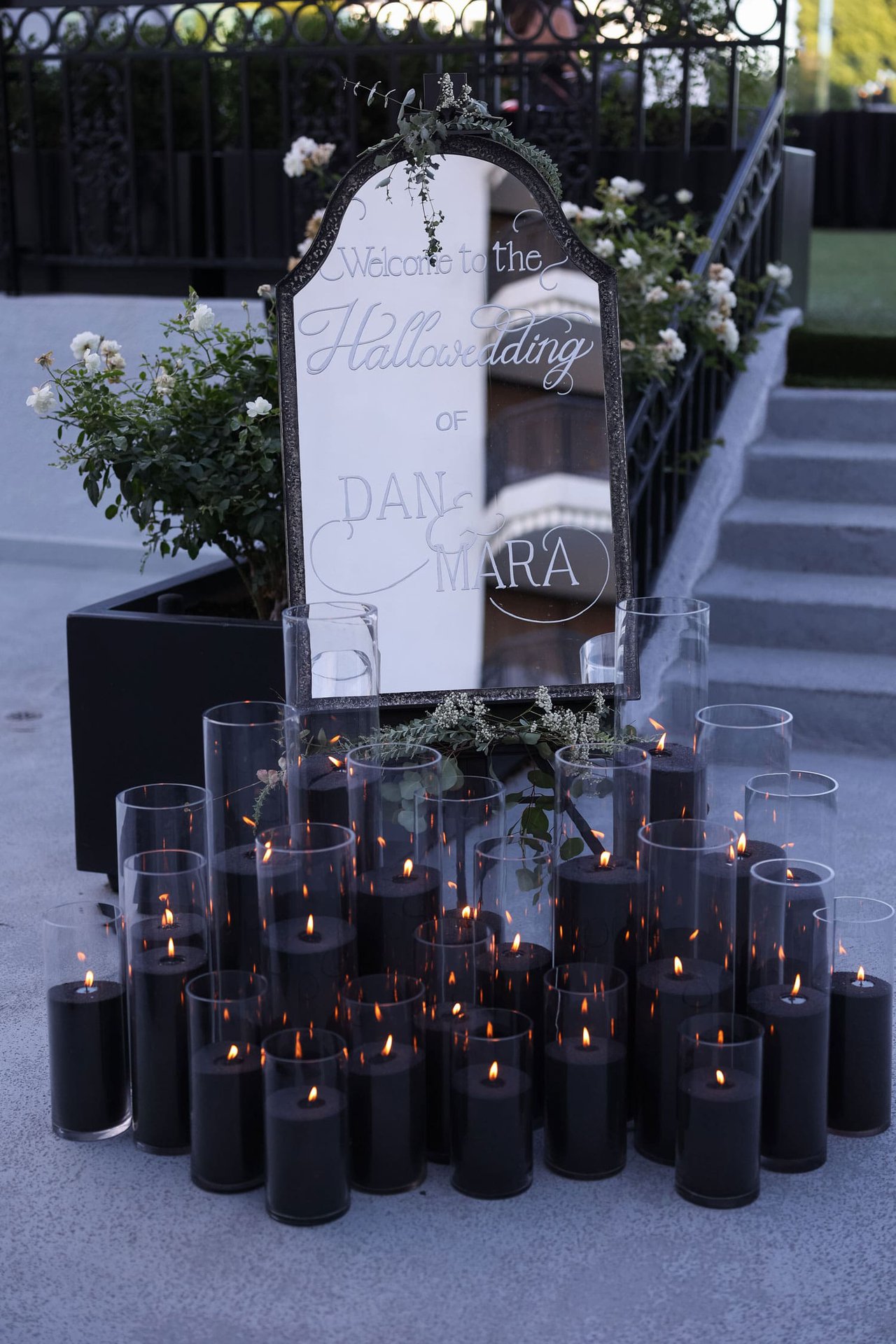 "Hallowedding" Welcome Sign for Halloween Wedding