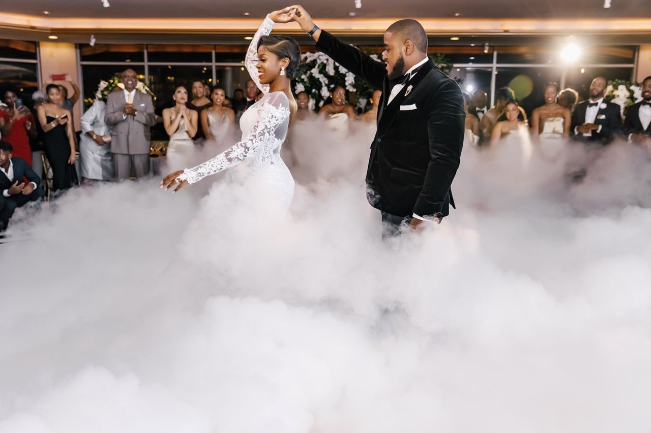 31+ Popular First Dance Songs from Real Brides & Grooms