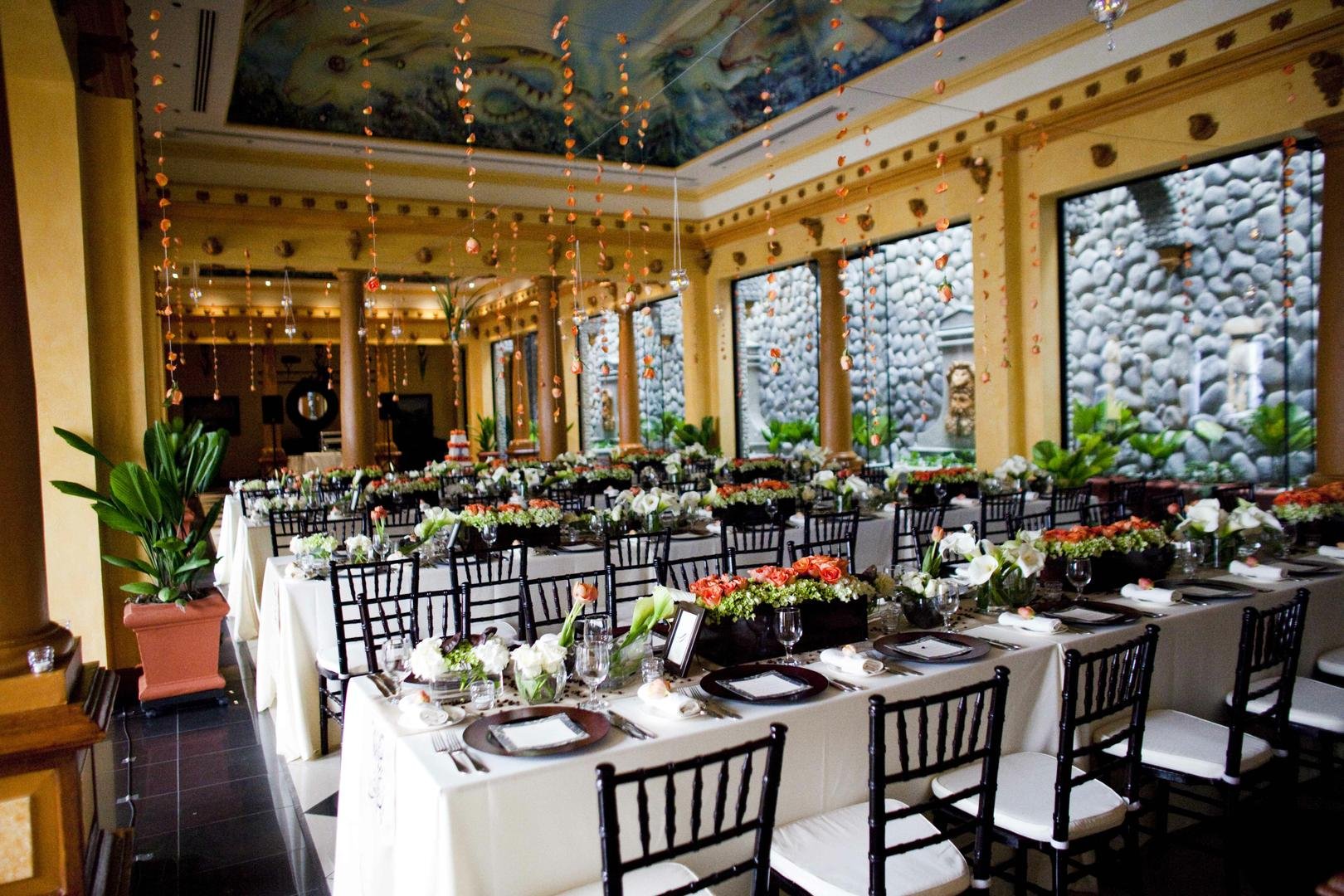 Family-Style Guest Tables