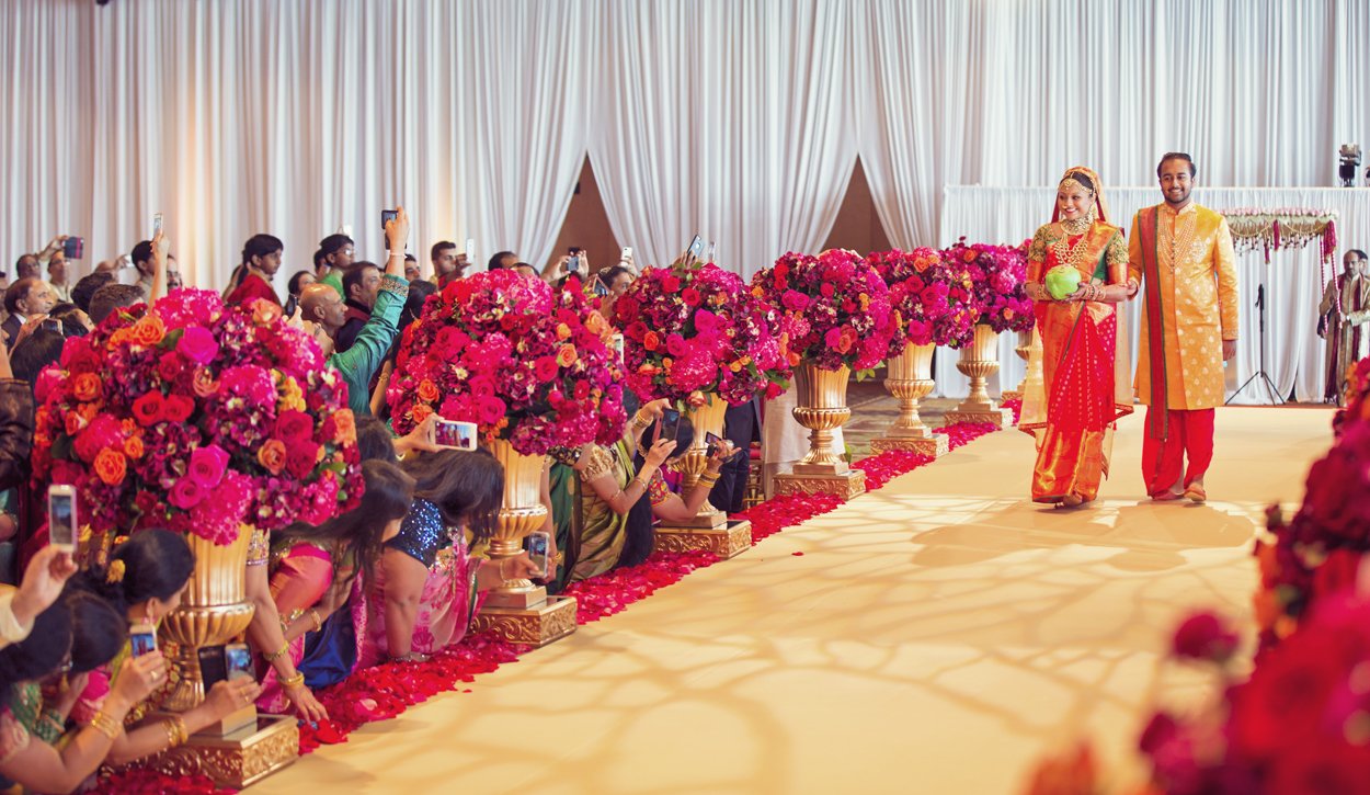 Traditional Indian Ceremony + Opulent Reception in Florida - Inside ...