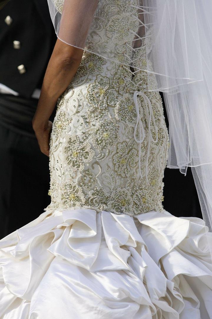 Baracci Gown